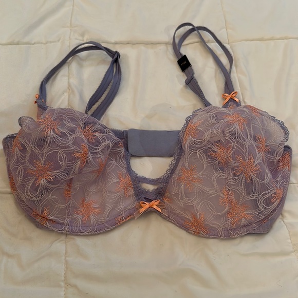 Victoria's Secret | Intimates & Sleepwear | Victorias Secret Lace Bra ...